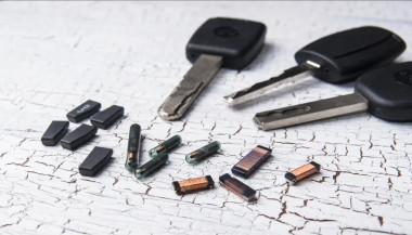 Car Key Fobs Explained: How They Work and Why They’re Essential - mr ...